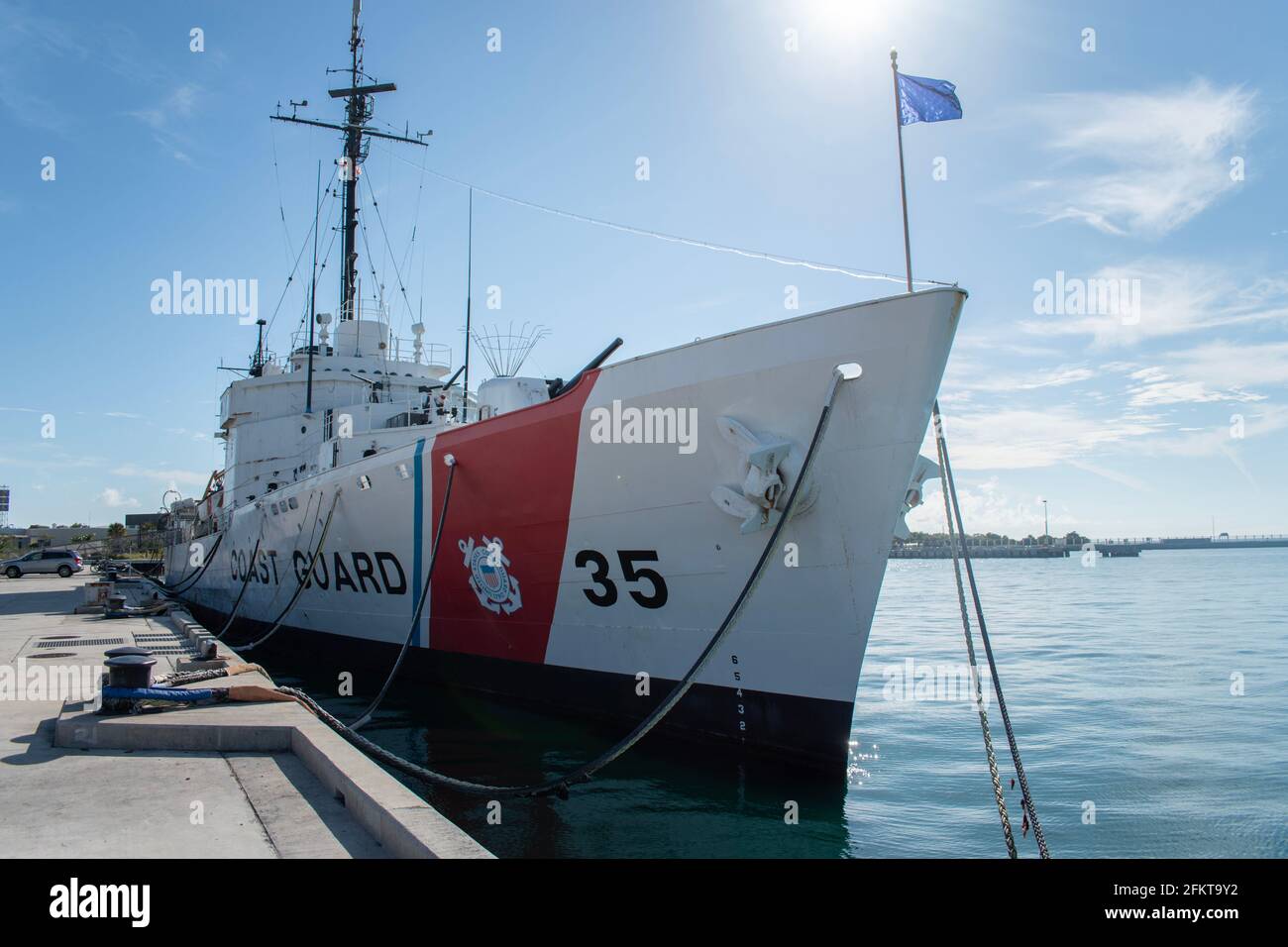 United states coast guard ship hi-res stock photography and images - Alamy