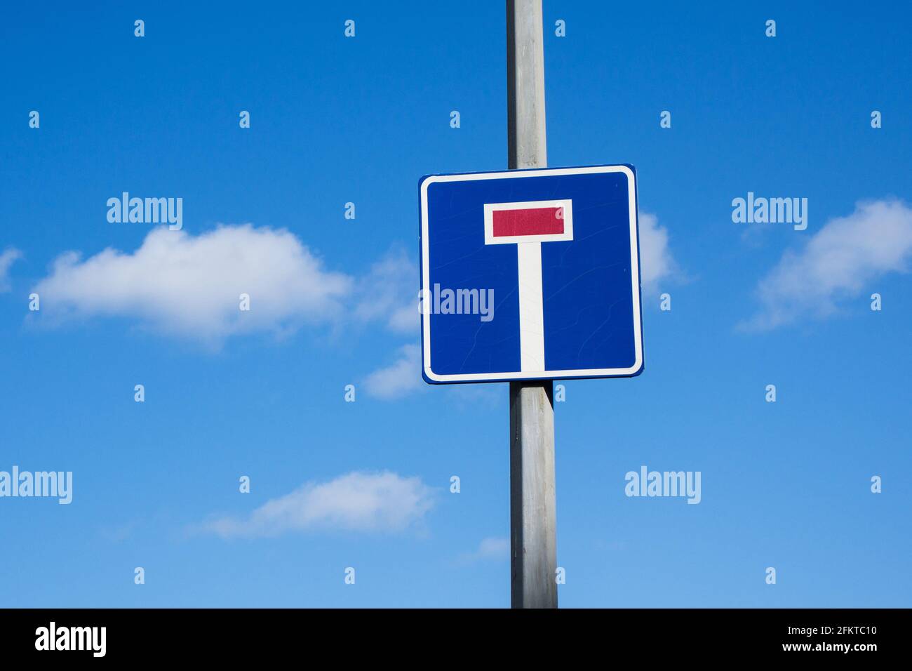 Dead End Road Traffic Sign High Resolution Stock Photography and Images ...