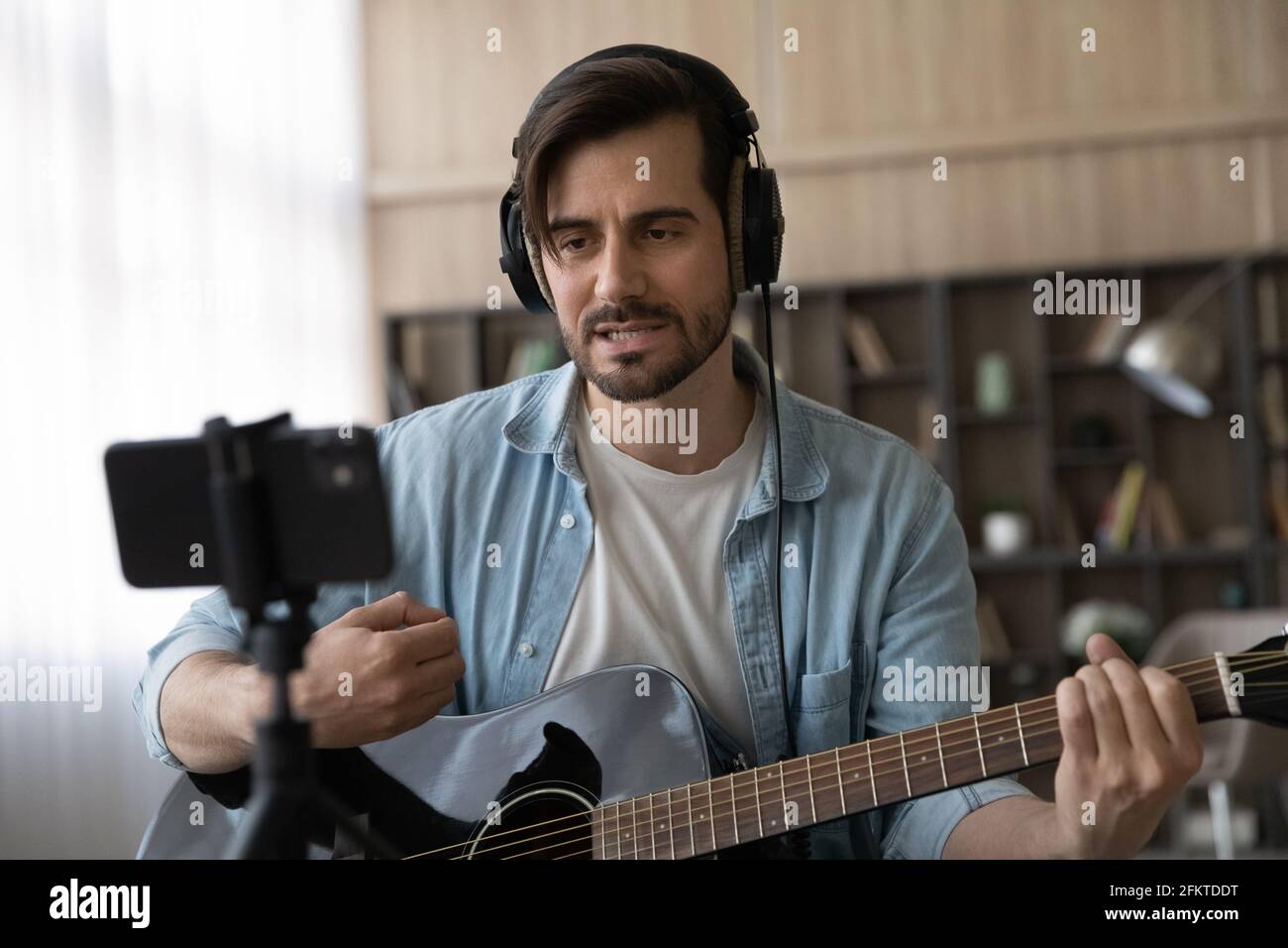 Man with recording device hi-res stock photography and images - Alamy