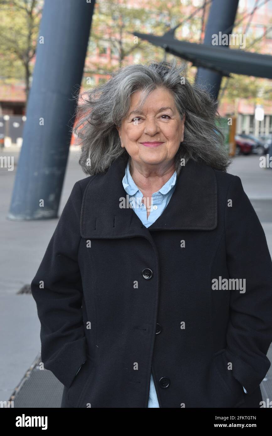 03 May 2021, North Rhine-Westphalia, Cologne: Actress Biggi Wanninger ...