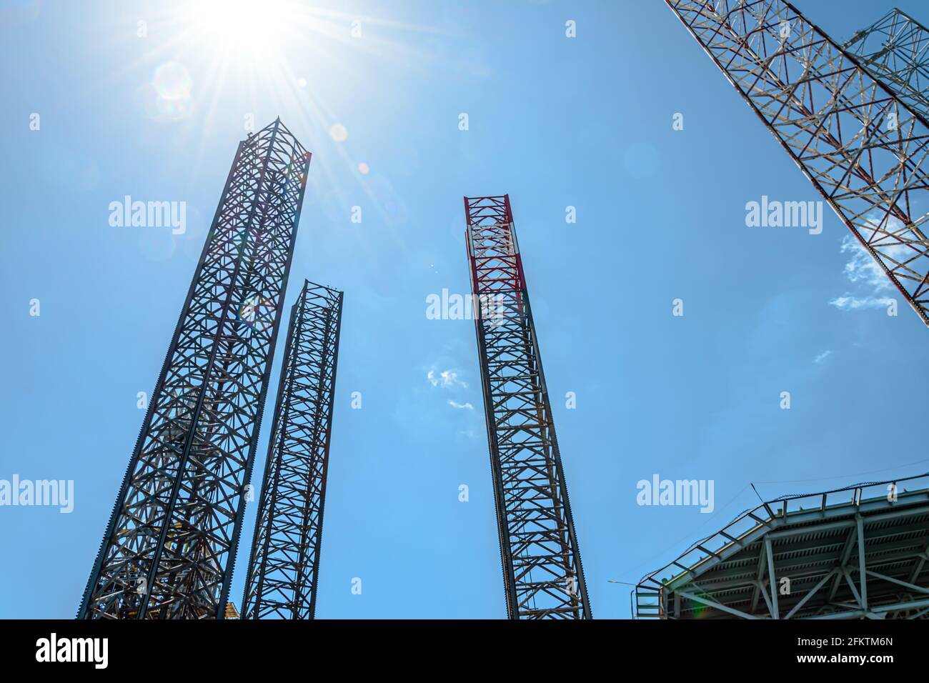 Oil refinery platform hi-res stock photography and images - Alamy