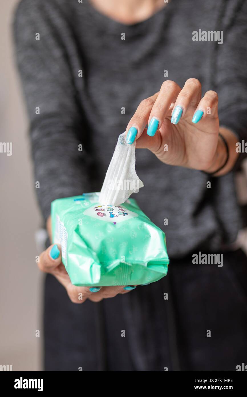 Hand clean hand hi-res stock photography and images - Alamy