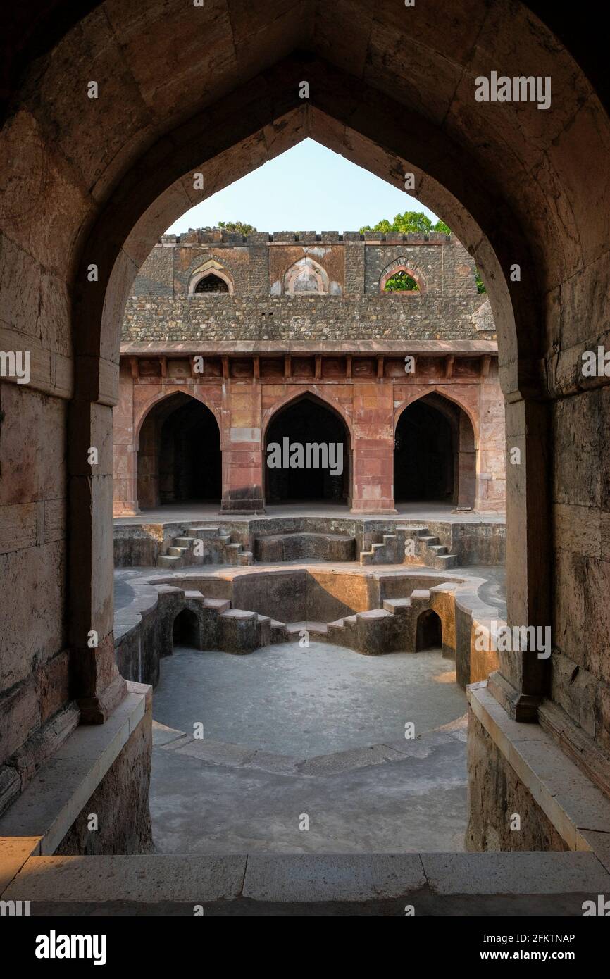 Mandu india jahaz mahal hi-res stock photography and images - Alamy