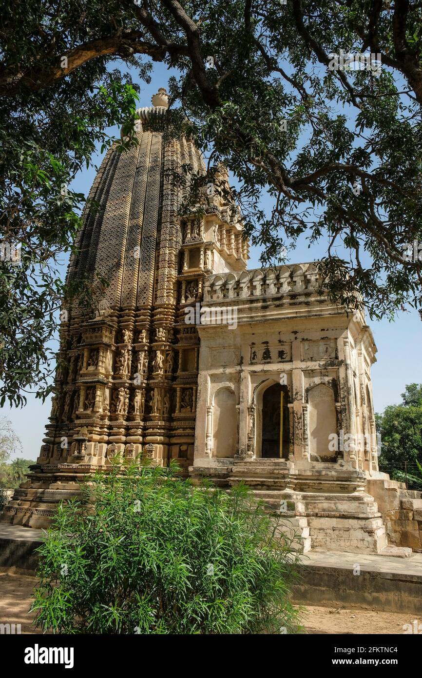 Adinath temple at khajuraho hi-res stock photography and images - Alamy
