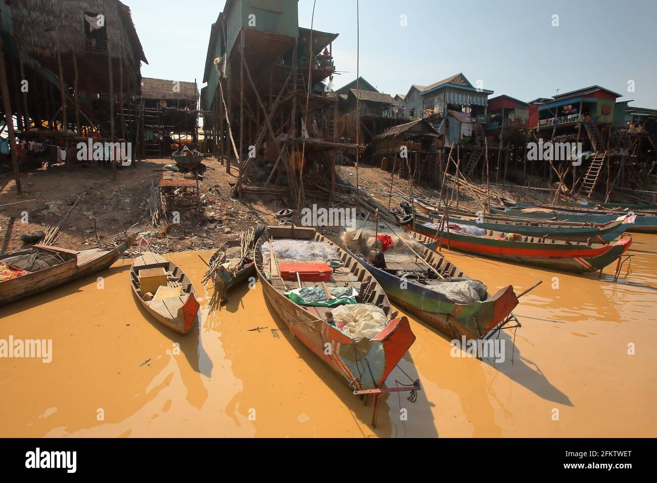 Cambodia floating house dry hi-res stock photography and images - Alamy
