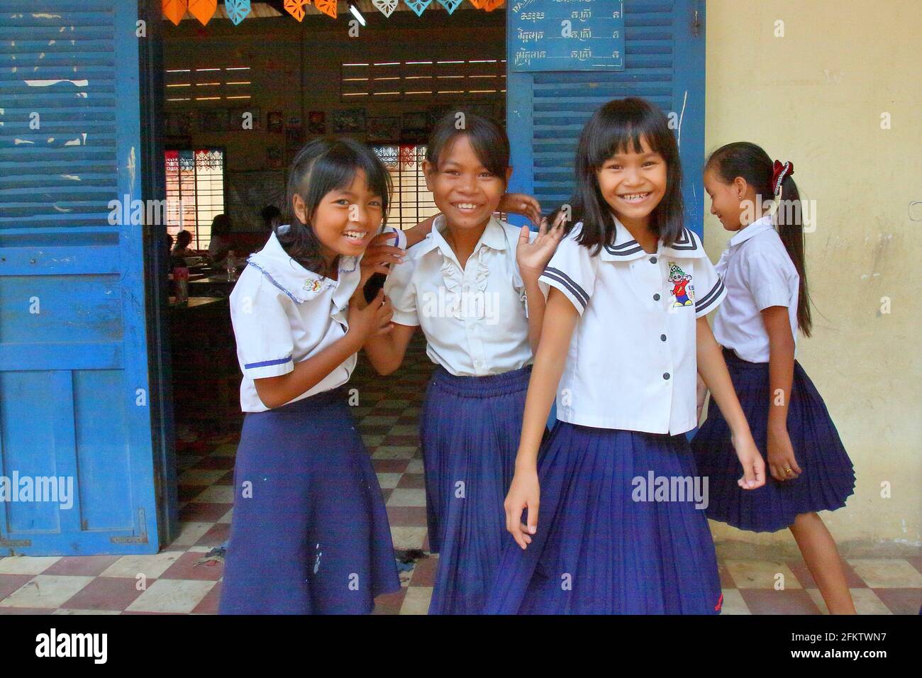 Student primary school cambodia hi-res stock photography and images - Alamy