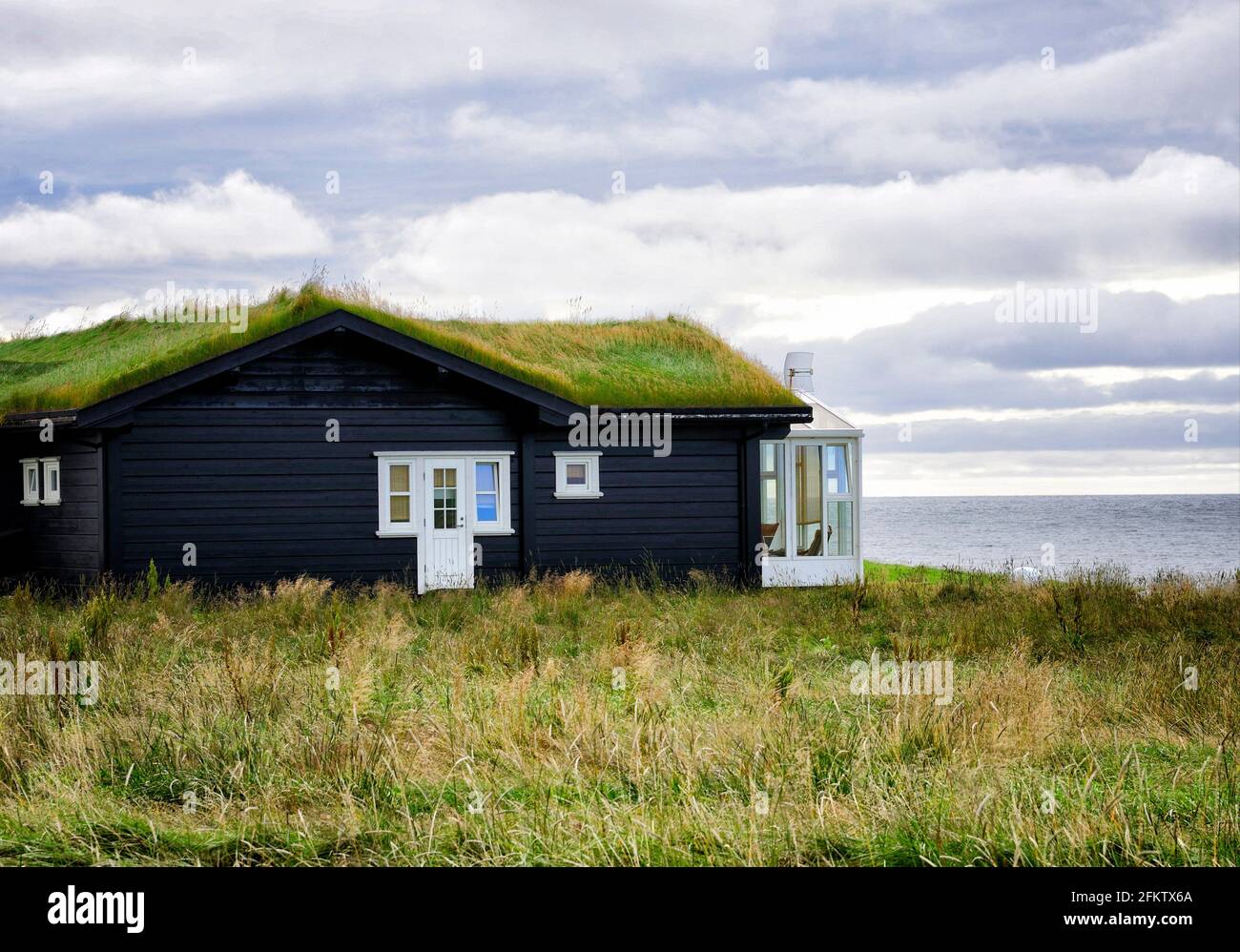 Icelandic seaside hi-res stock photography and images - Alamy
