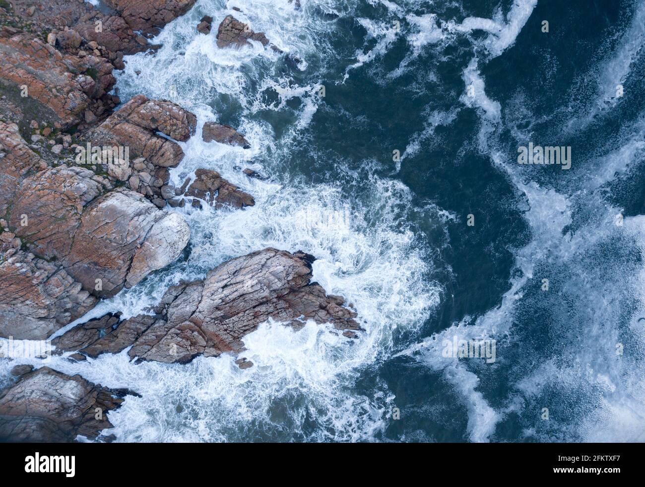 Aerial rocky coastline waves ocean hi-res stock photography and images ...