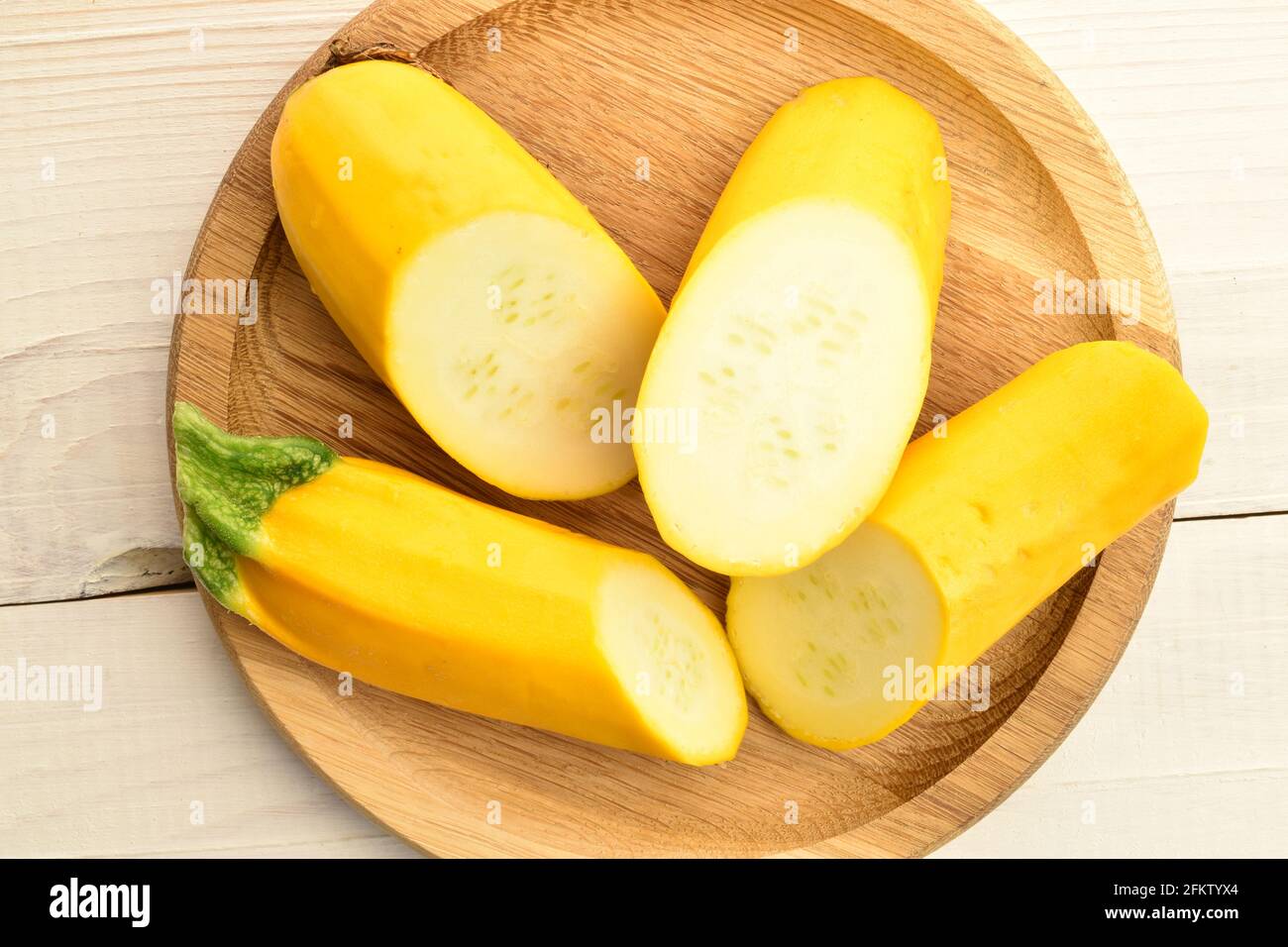Round courgette plant hi-res stock photography and images - Alamy