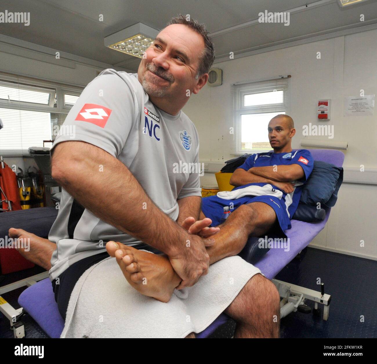 Qpr fc hi-res stock photography and images - Alamy