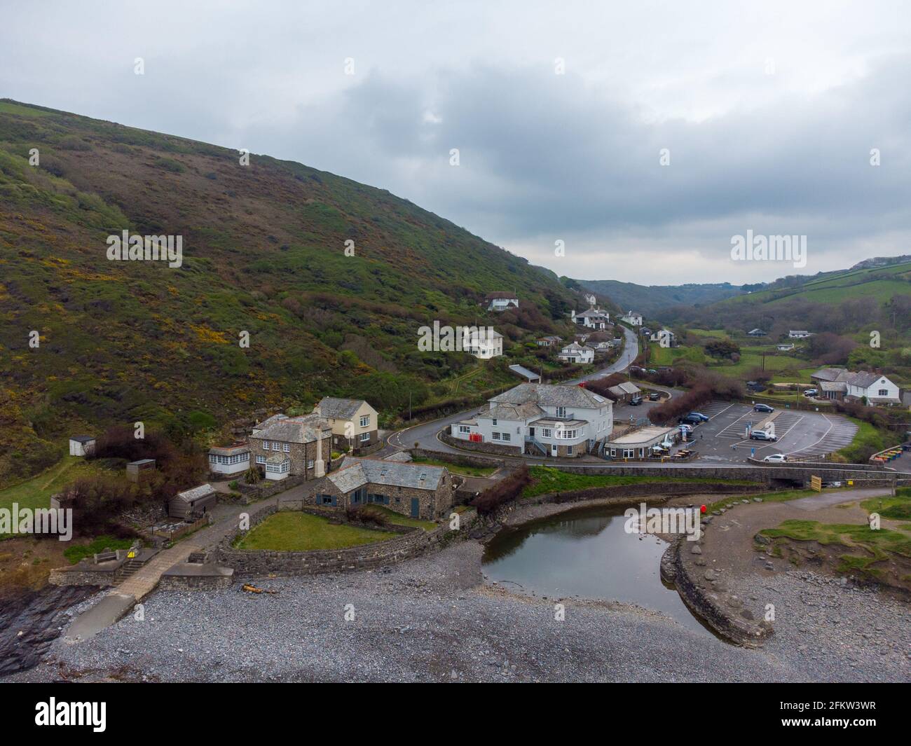 Crackington beach hi-res stock photography and images - Alamy