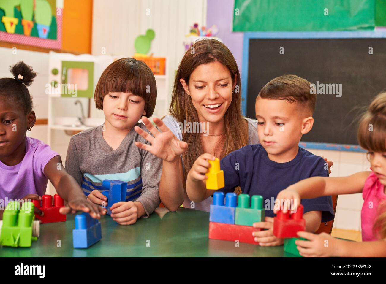 Kindergarten teachers hi-res stock photography and images - Alamy