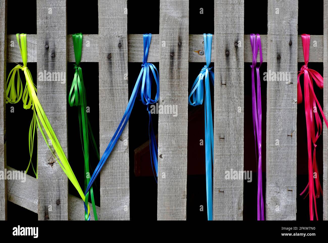 Colourful fence posts hi-res stock photography and images - Alamy