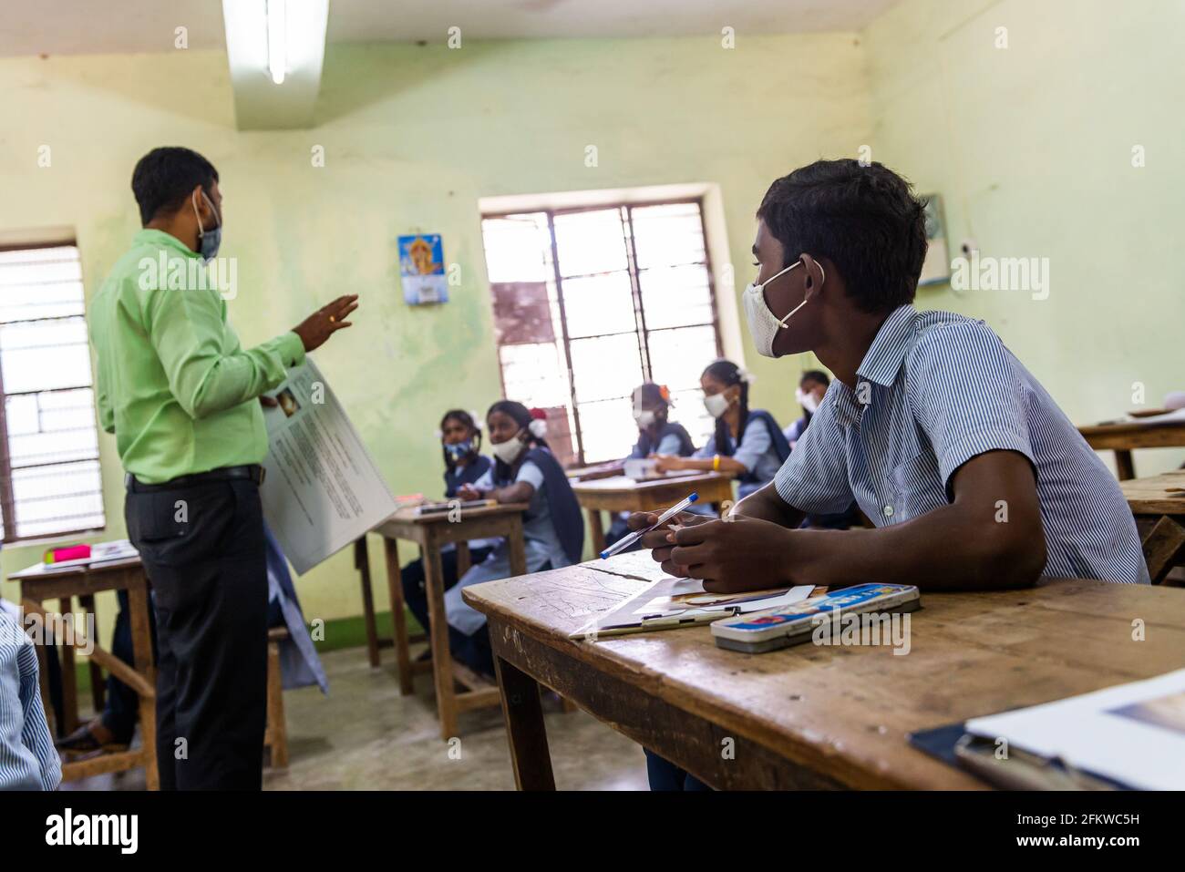 Indian school boy in classroom hi-res stock photography and images - Alamy