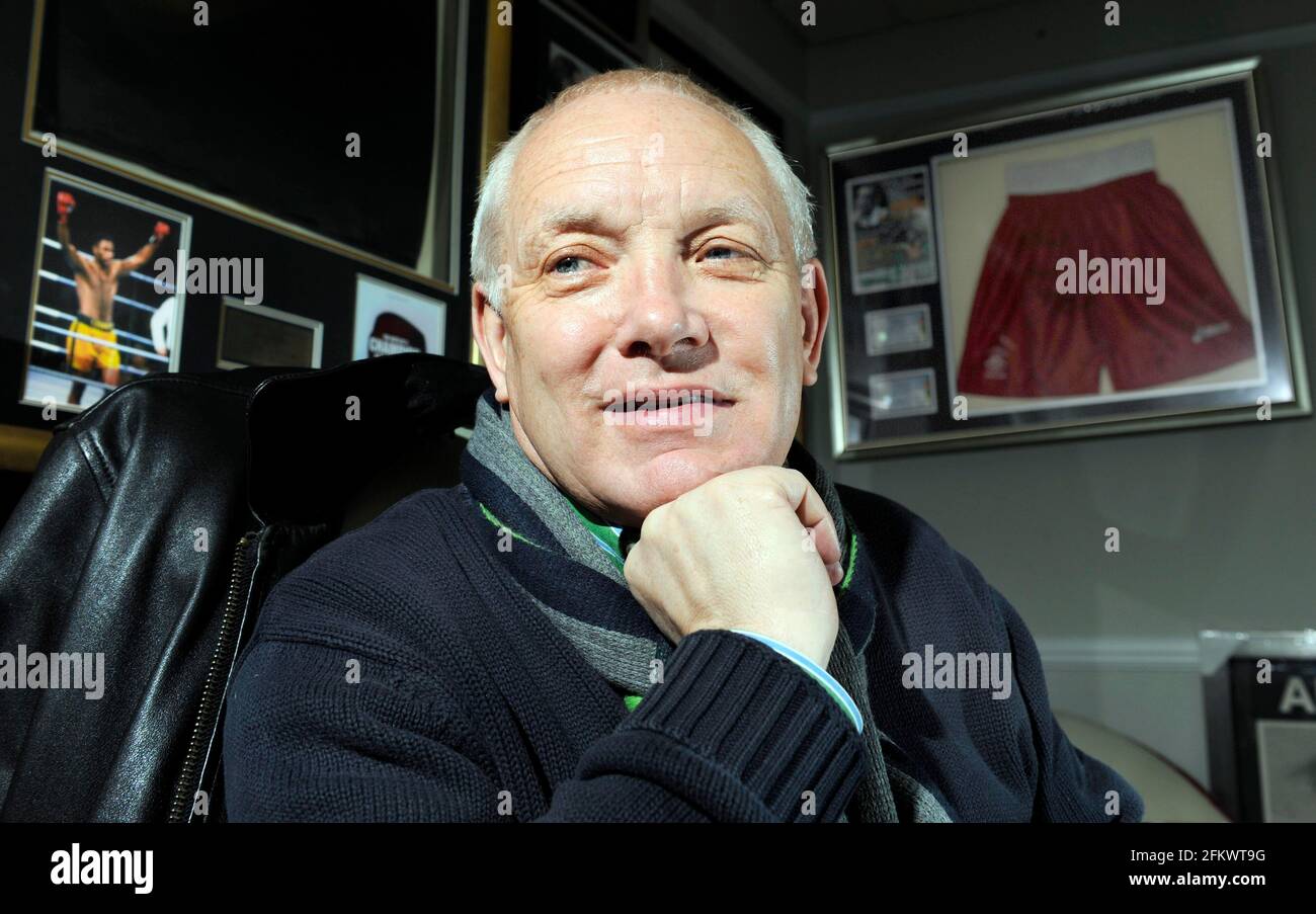 FRANK MALONEY BOXING PROMOTER AT HIS OFFICE IN CHISELHURST KENT. 4/1/10 ...