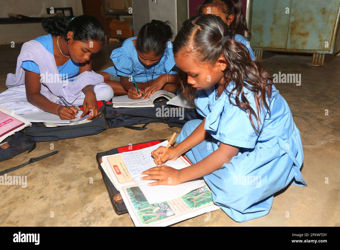 Indian school girls with teacher hi-res stock photography and images ...