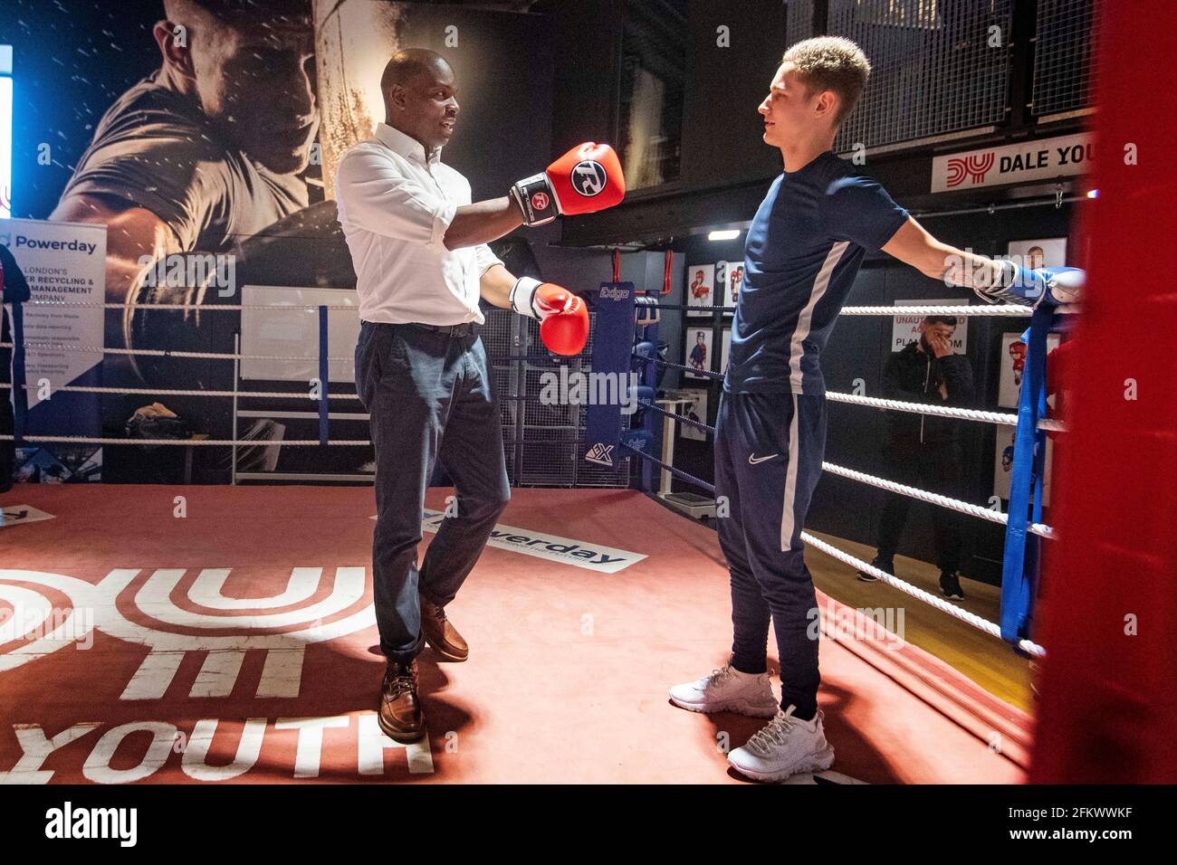 Dale youth boxing club london hi-res stock photography and images - Alamy