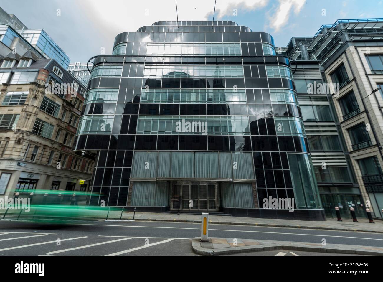 Goldman sachs london building hi-res stock photography and images - Alamy