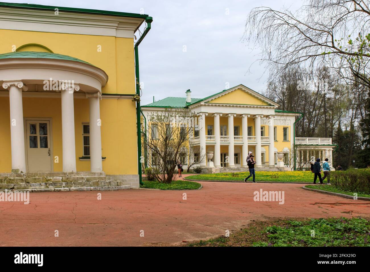 Lenin dacha gorki hi-res stock photography and images - Alamy