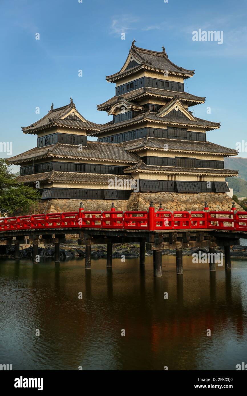 Black crow castle hi-res stock photography and images - Alamy