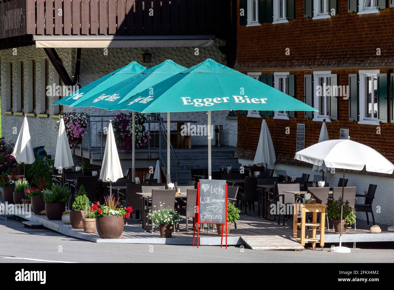 Schanigarten hi-res stock photography and images - Alamy