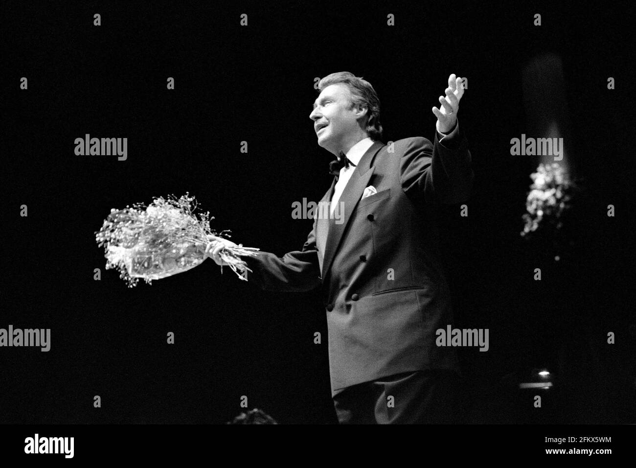 Peter Alexander Pop Singer, Archive Picture May 1991 Stock Photo - Alamy
