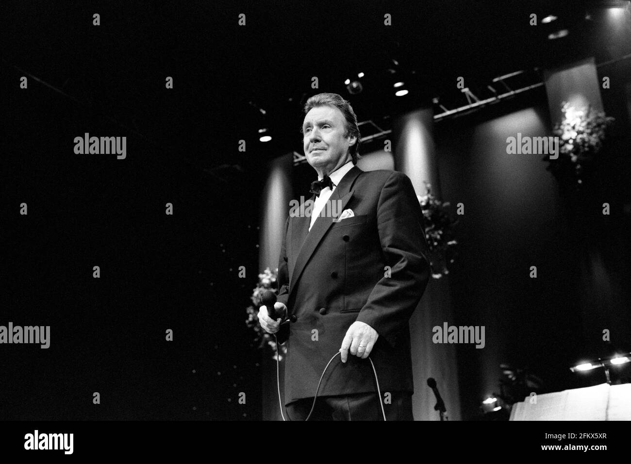 Peter Alexander Pop Singer, Archive Picture May 1991 Stock Photo - Alamy