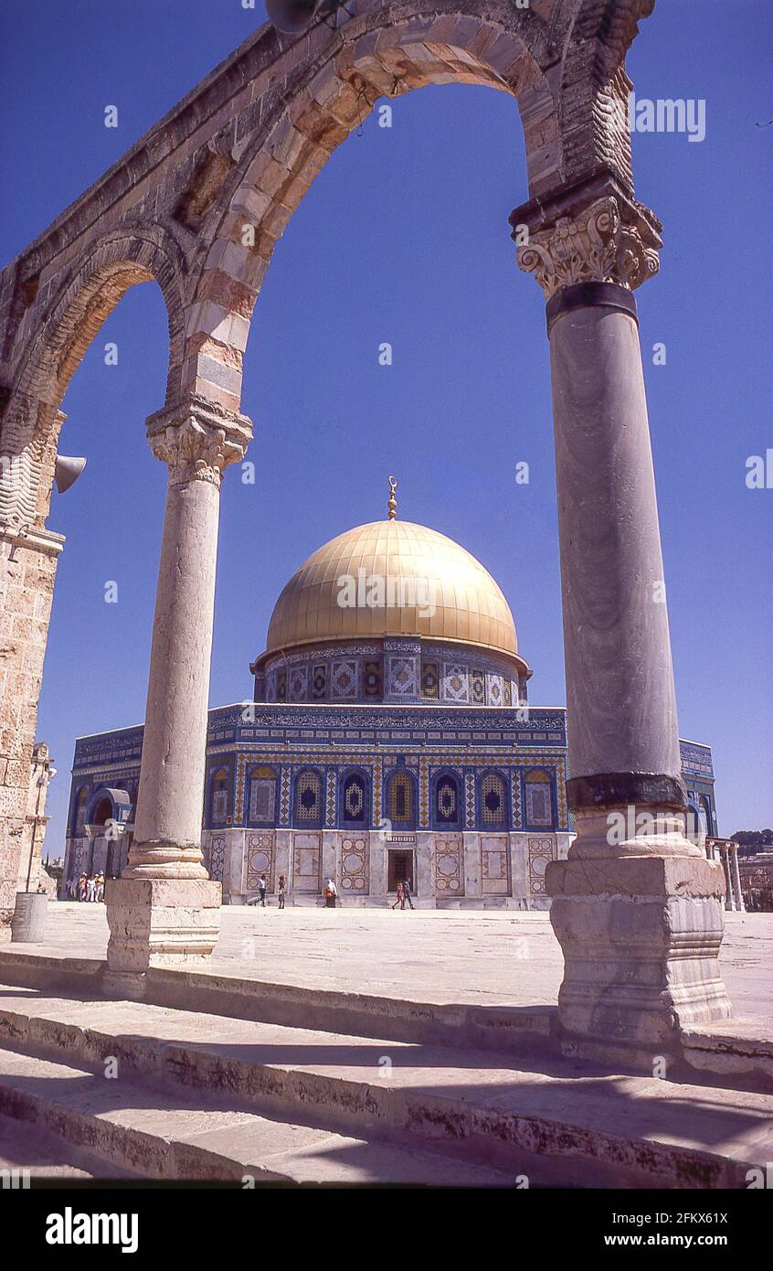 The Dome of the Rock (Qubbat as-Sakhra) on Temple Mount, Old City ...