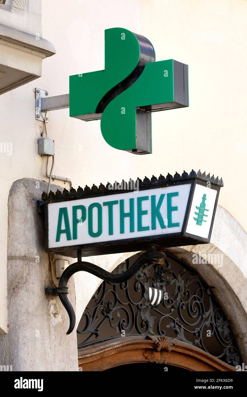 Apothekerzeichen pharmacist signs hi-res stock photography and images ...