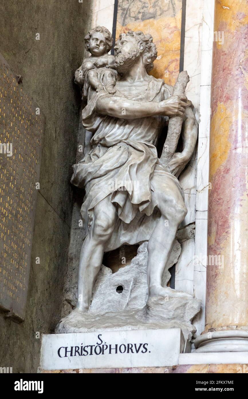 Christophorusstatue hi-res stock photography and images - Alamy