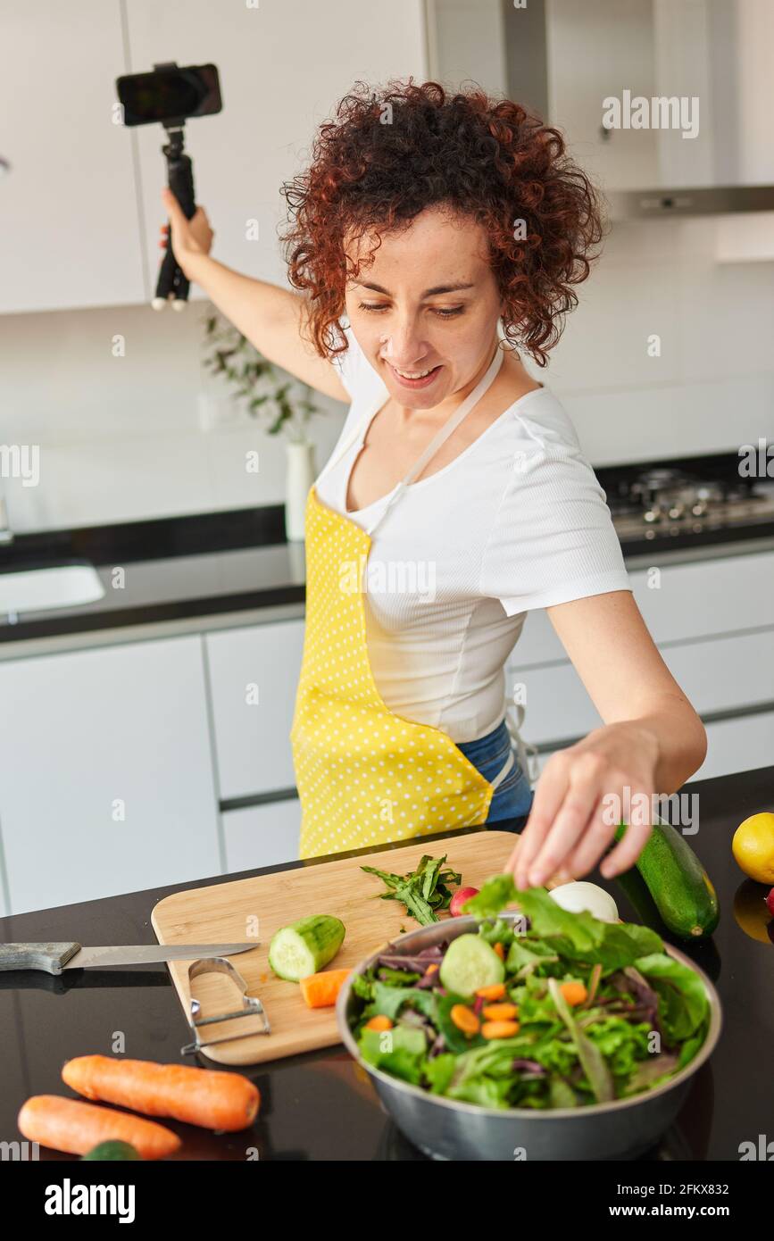 Youtuber virtual hi-res stock photography and images - Alamy