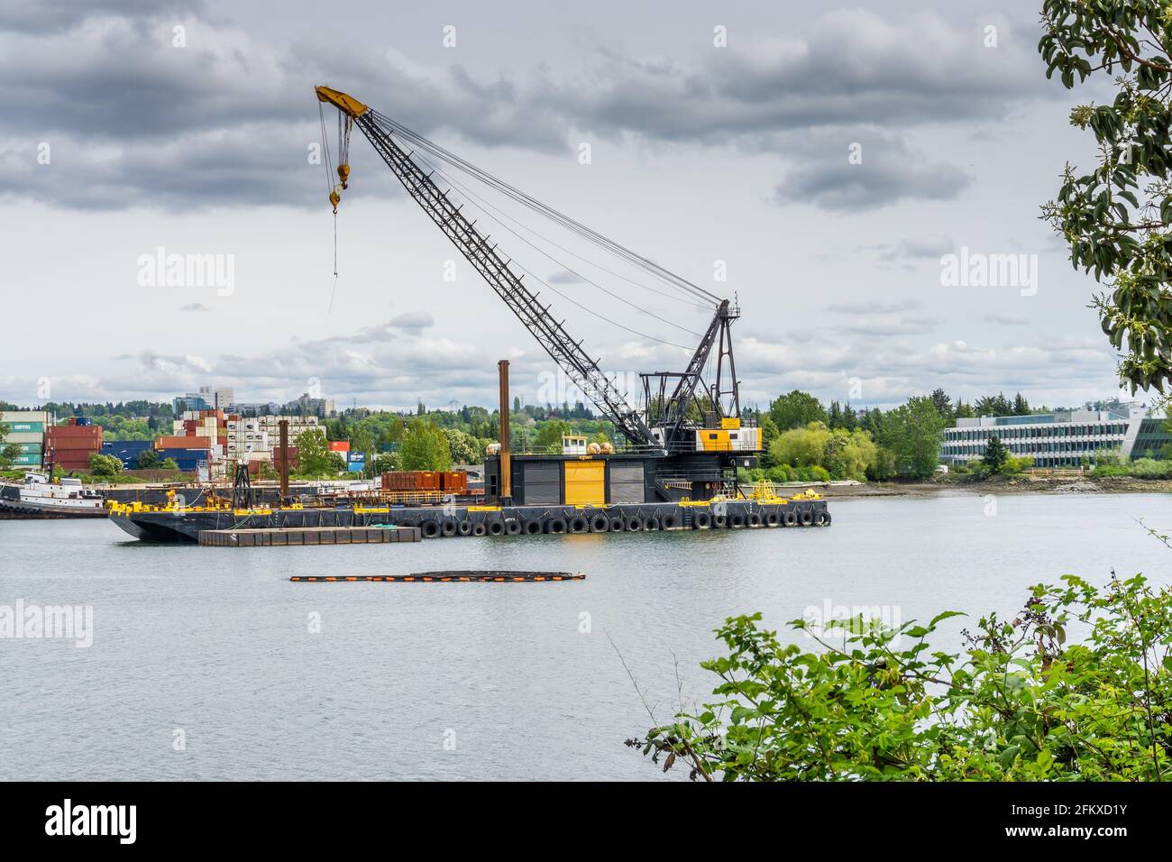 A floating crane on the Duwamish Waterway near Seattle, Washington ...