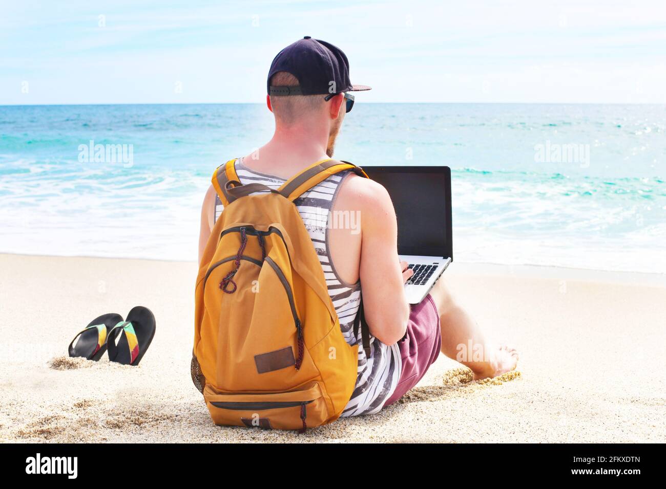 Muscle men beach hi-res stock photography and images - Alamy