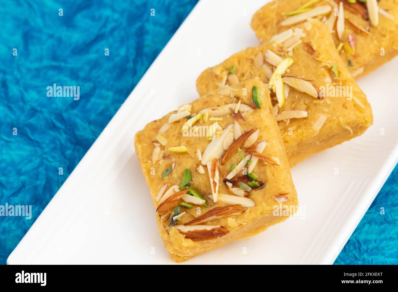 Son papdi hi-res stock photography and images - Alamy