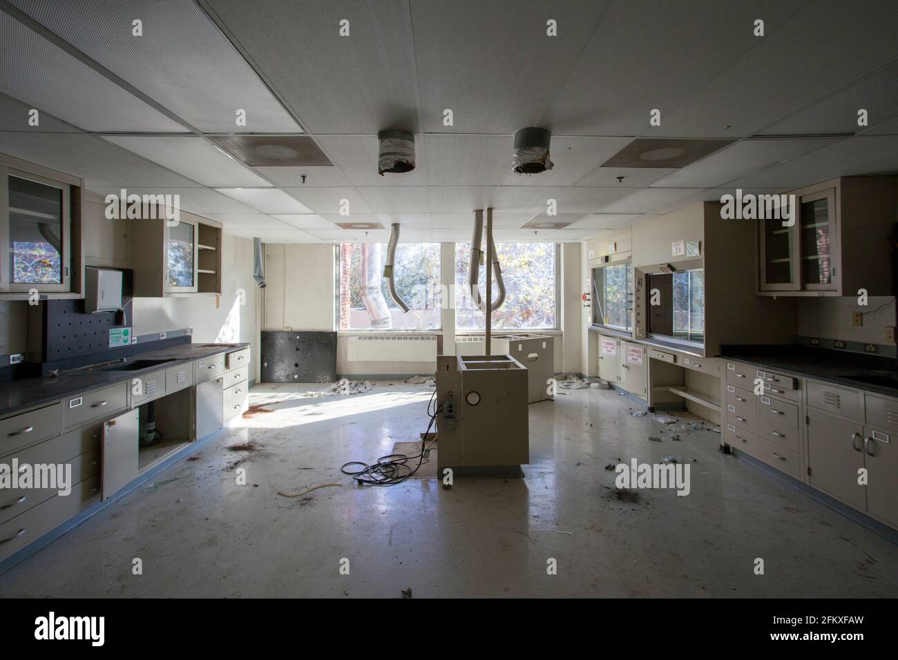 Interior of an abandoned decaying scientific laboratory Stock Photo - Alamy