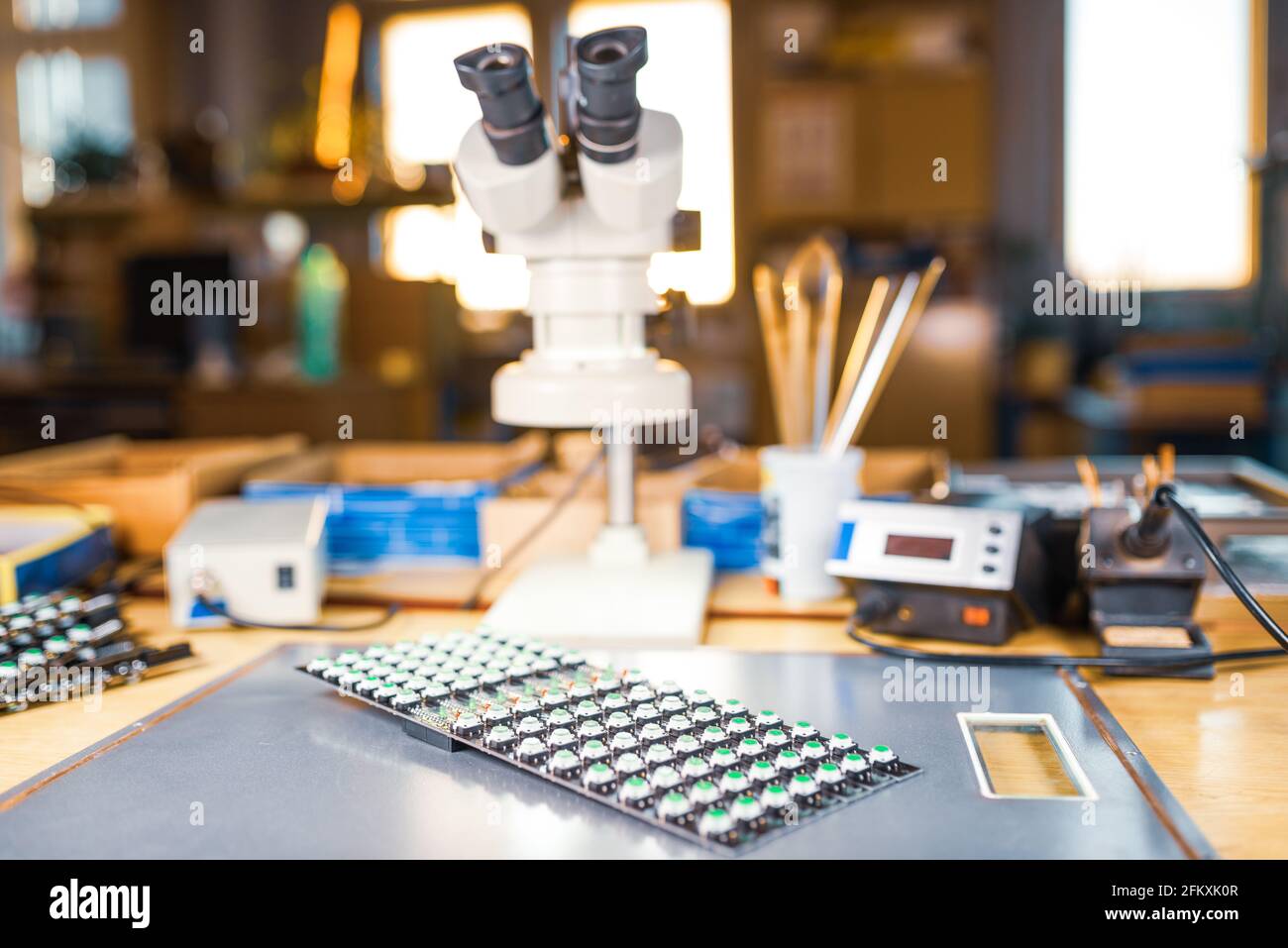 Electric circuit switch laboratory hi-res stock photography and images ...