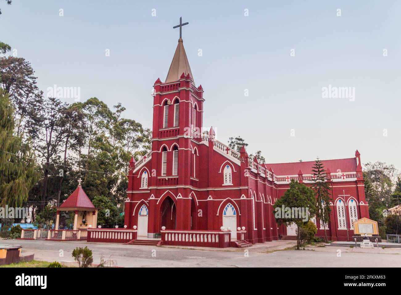 Myanmar church hi-res stock photography and images - Alamy