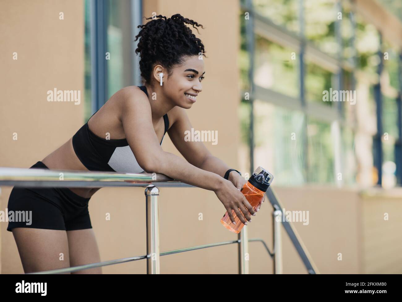 Outdoor workout break hi-res stock photography and images - Alamy