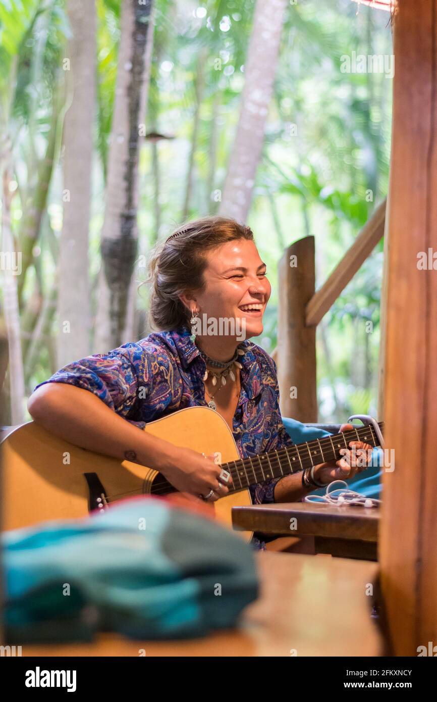 Smile smiling fun hi-res stock photography and images - Alamy