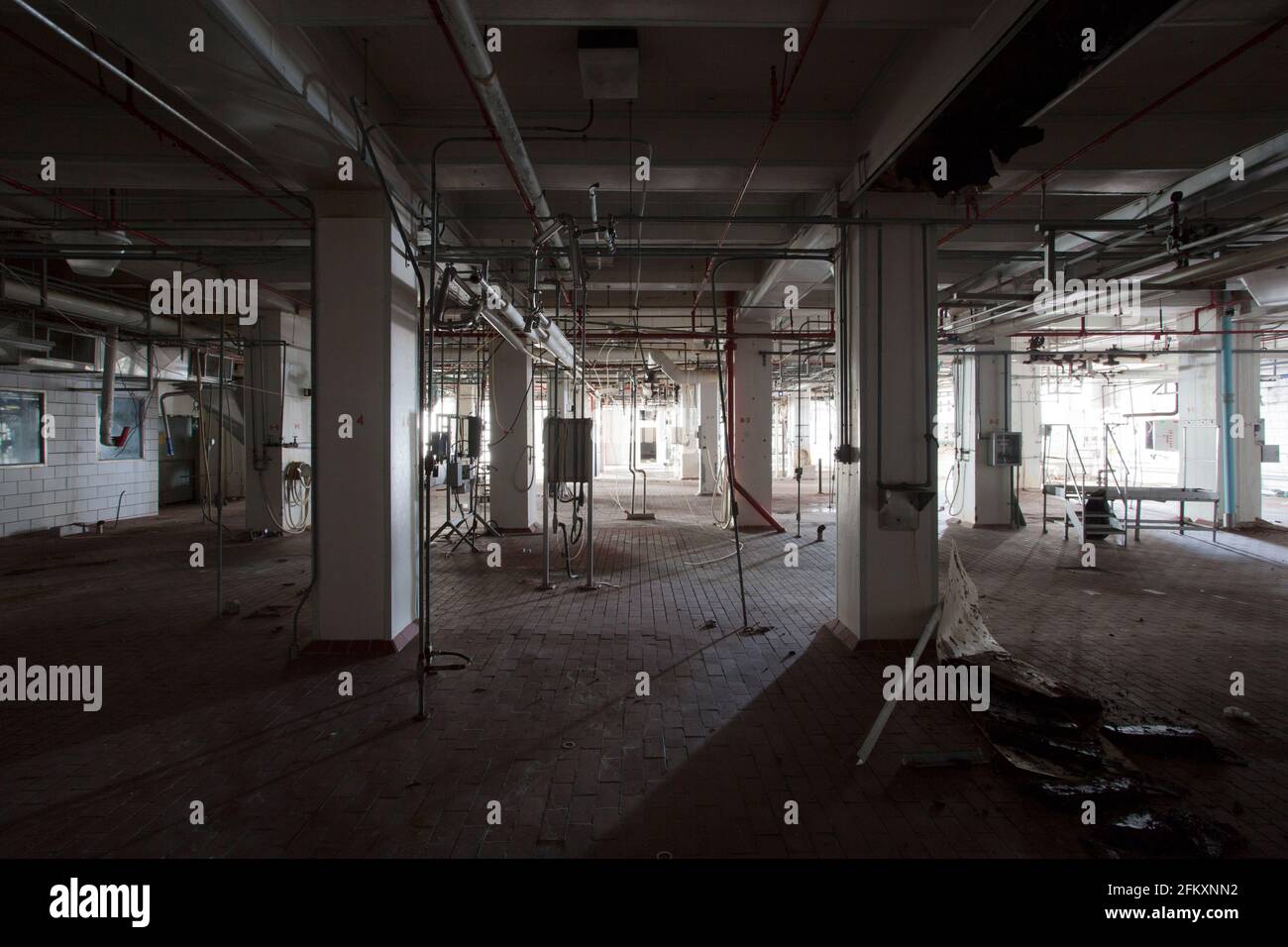 Empty Production Hall High Resolution Stock Photography and Images - Alamy