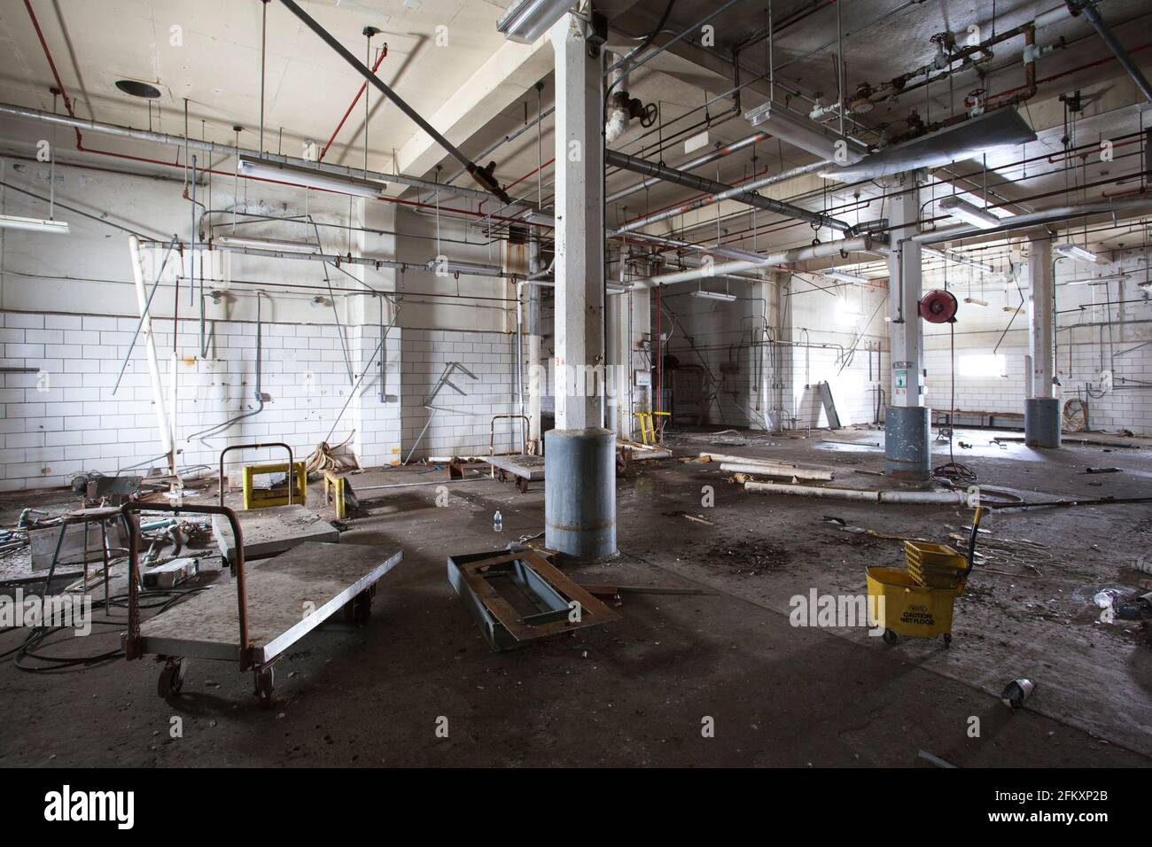 Factory hall interior hi-res stock photography and images - Alamy