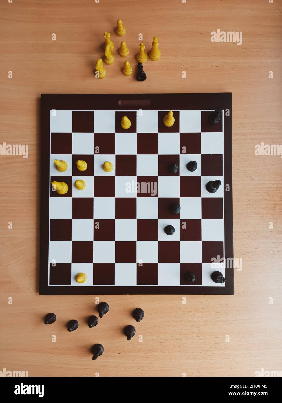 Chess board top view hi-res stock photography and images - Alamy