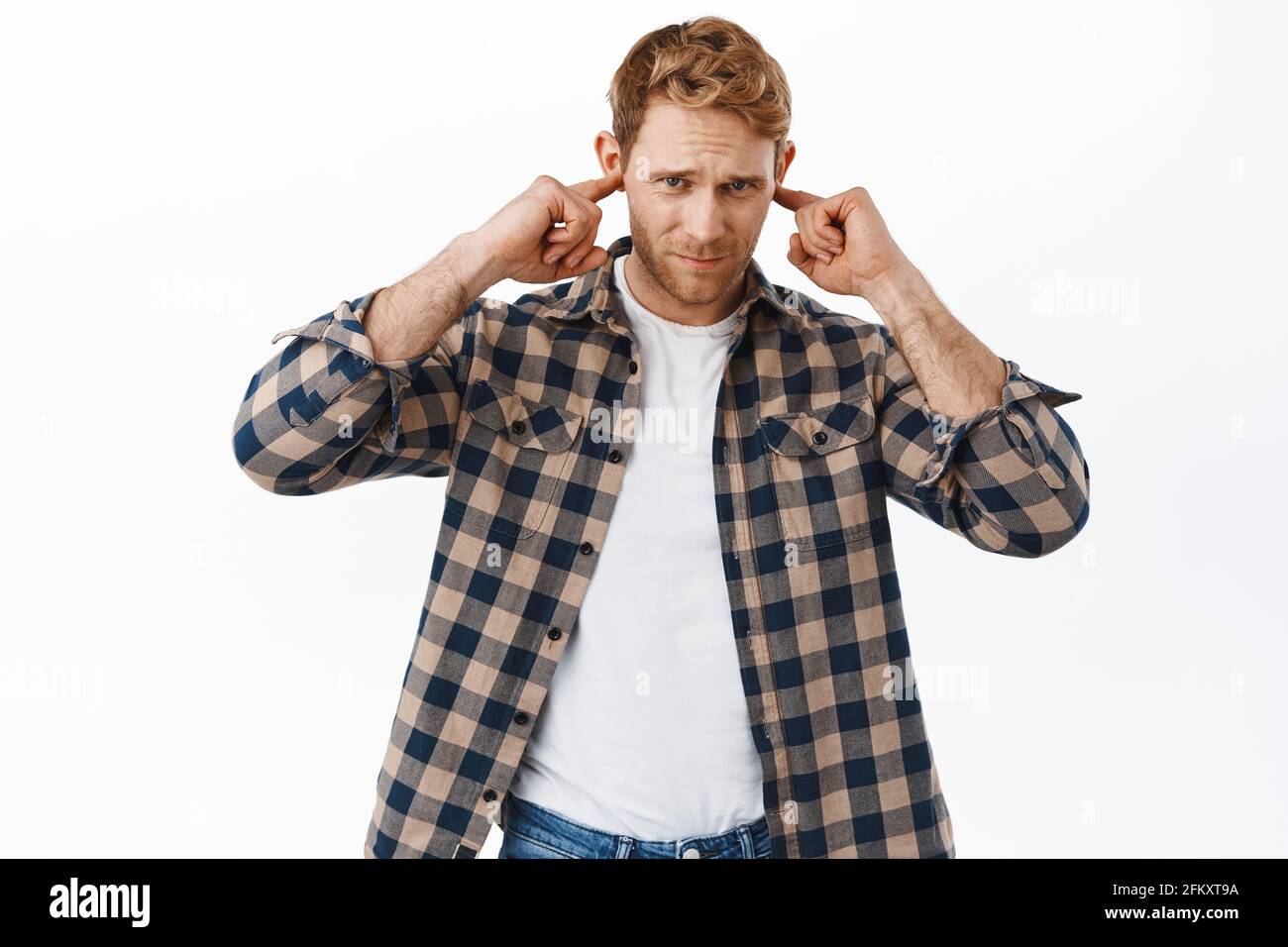 Cover their ears hi-res stock photography and images - Alamy