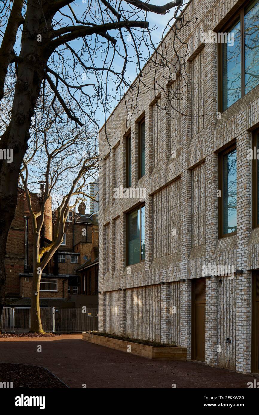 Imperial War Museum Annex by Jestico + Whiles, Modular Construction ...