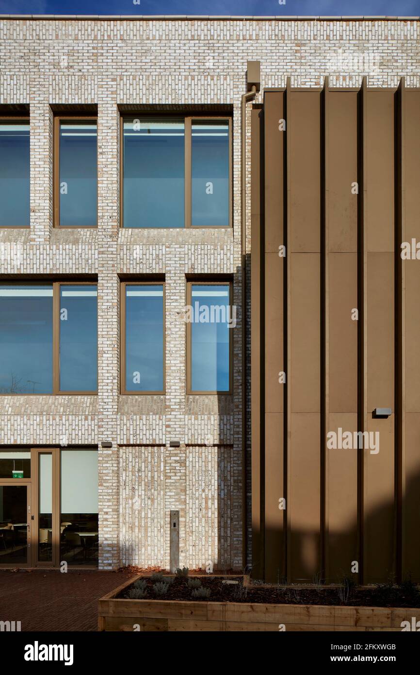 Imperial War Museum Annex by Jestico + Whiles, Modular Construction ...