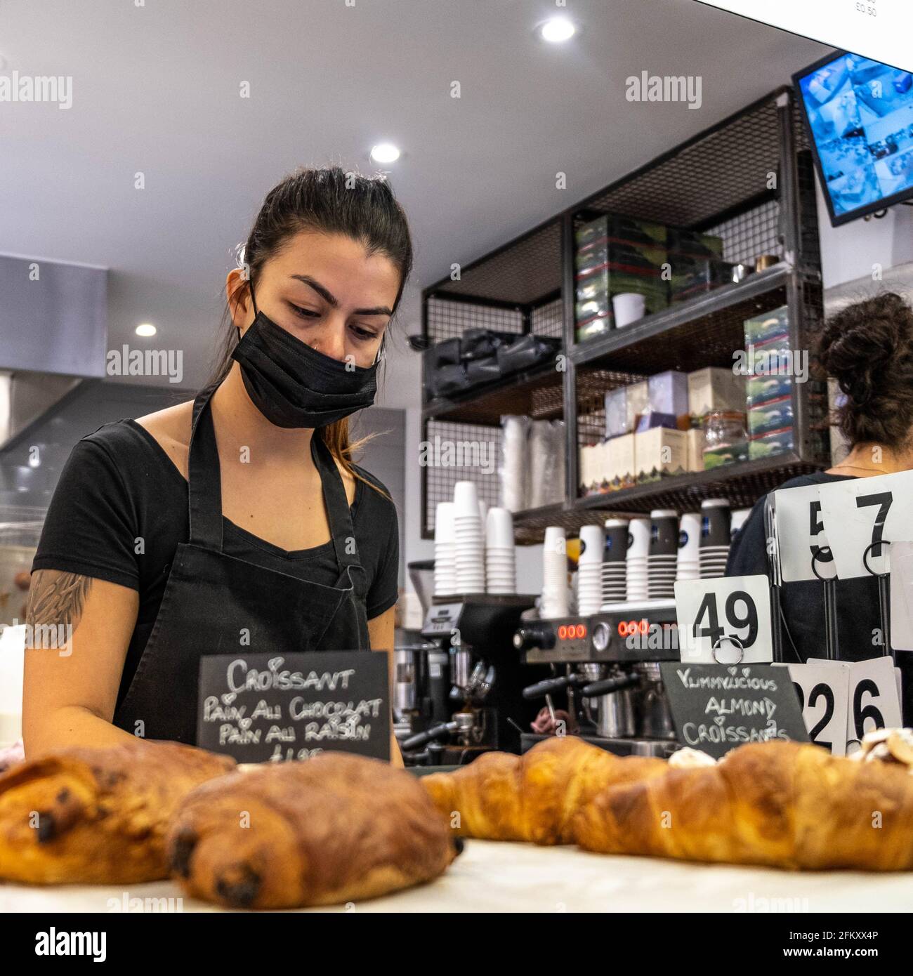 Waitress uk mask hi-res stock photography and images - Alamy