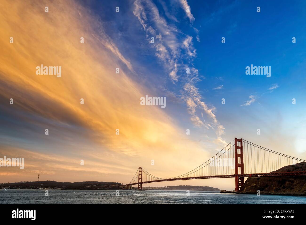 Golden gate bridge golden gate hi-res stock photography and images - Alamy