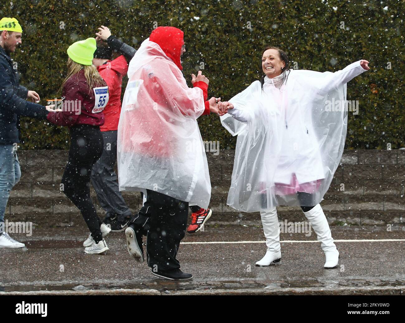 Dancing couple, in Motalabuggen, in the snow on Good Friday. The dance ...