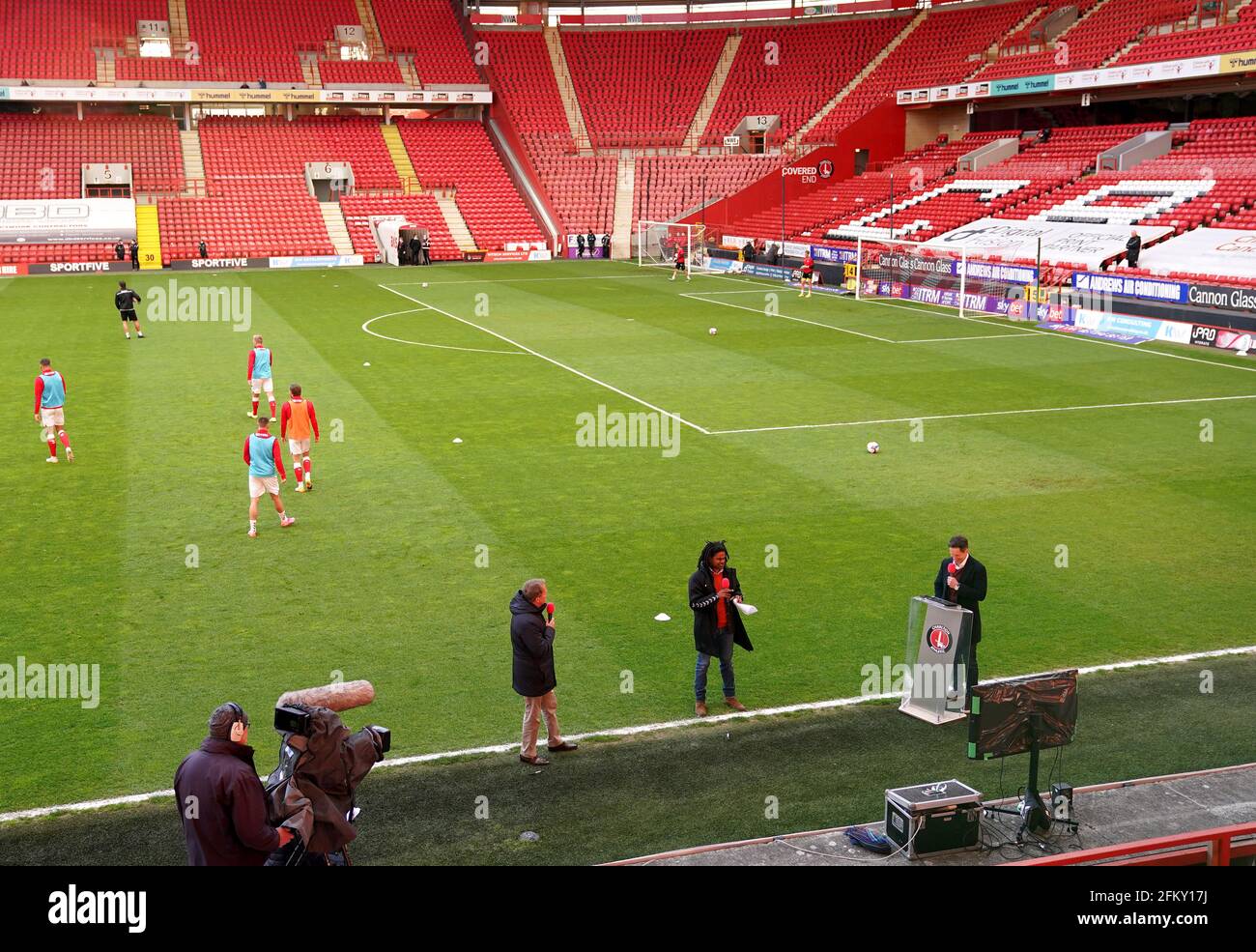 Scott minto charlton tv hi-res stock photography and images - Alamy