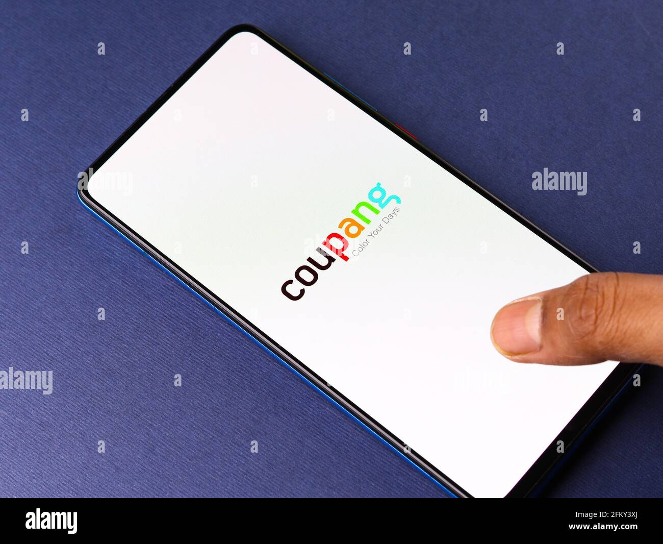 Coupang store hi-res stock photography and images - Alamy